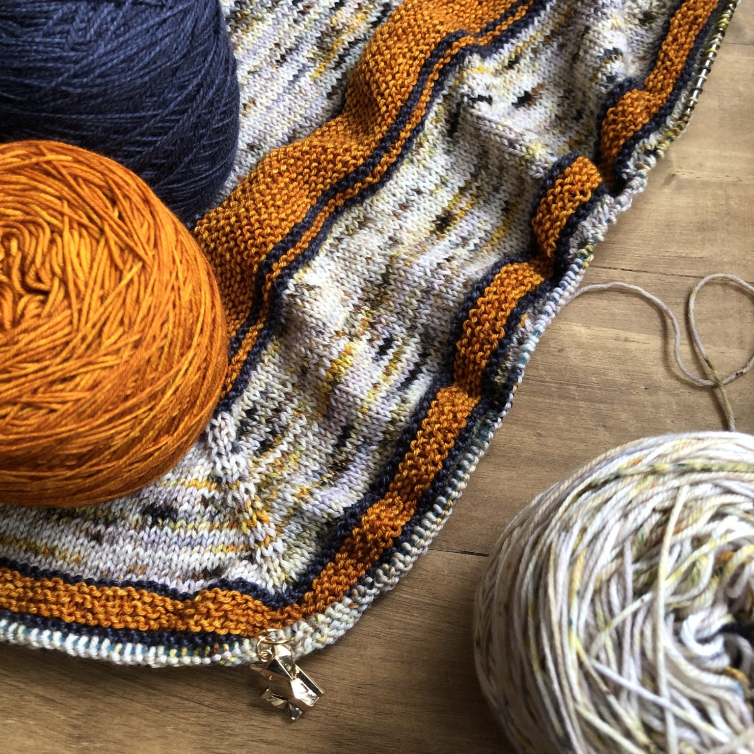 Einfache Strickmuster für Anfänger-Schals – verdrehtemasche.de