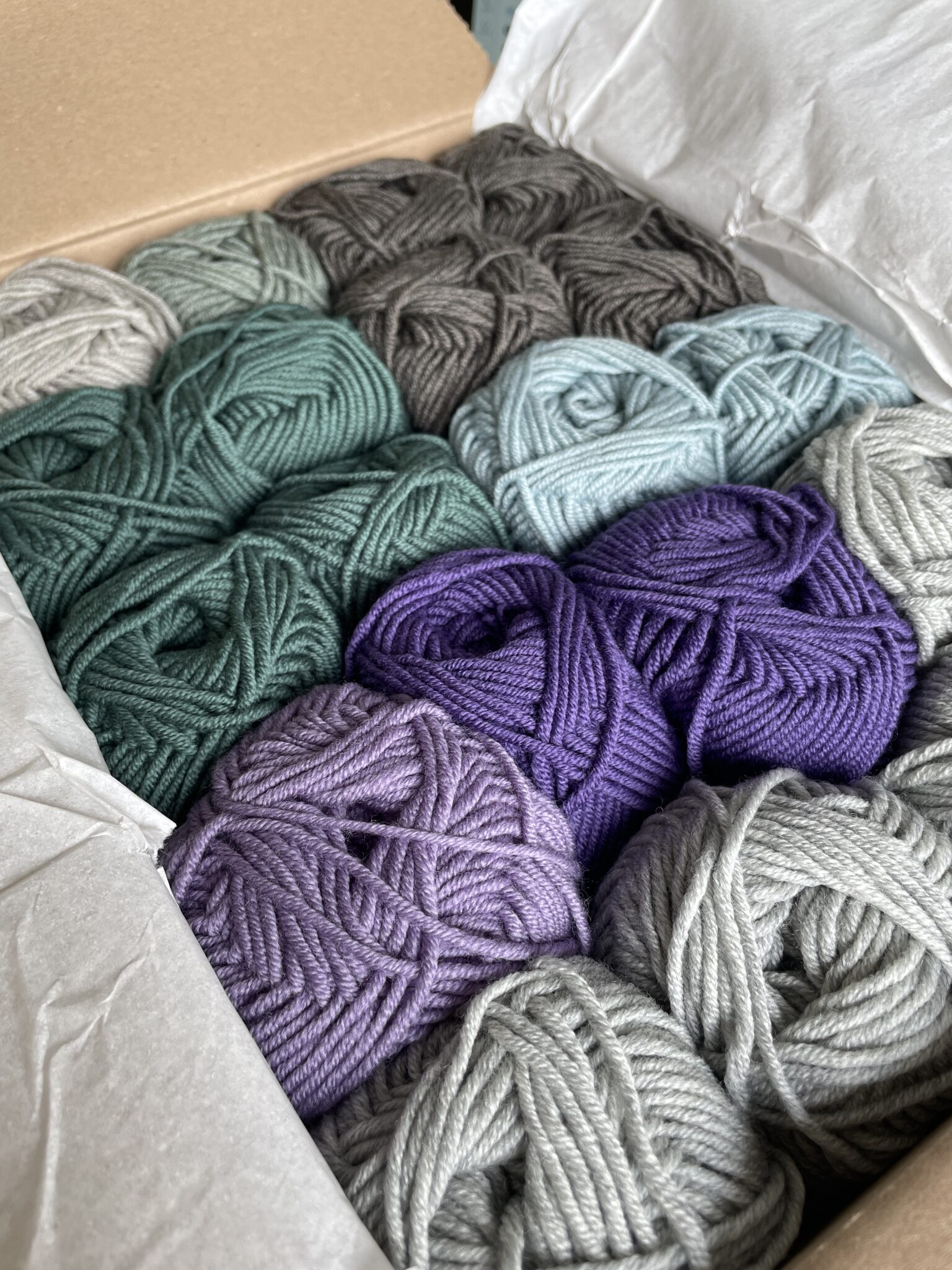 Garn raus, Baby kommt! – Verdrehte Masche